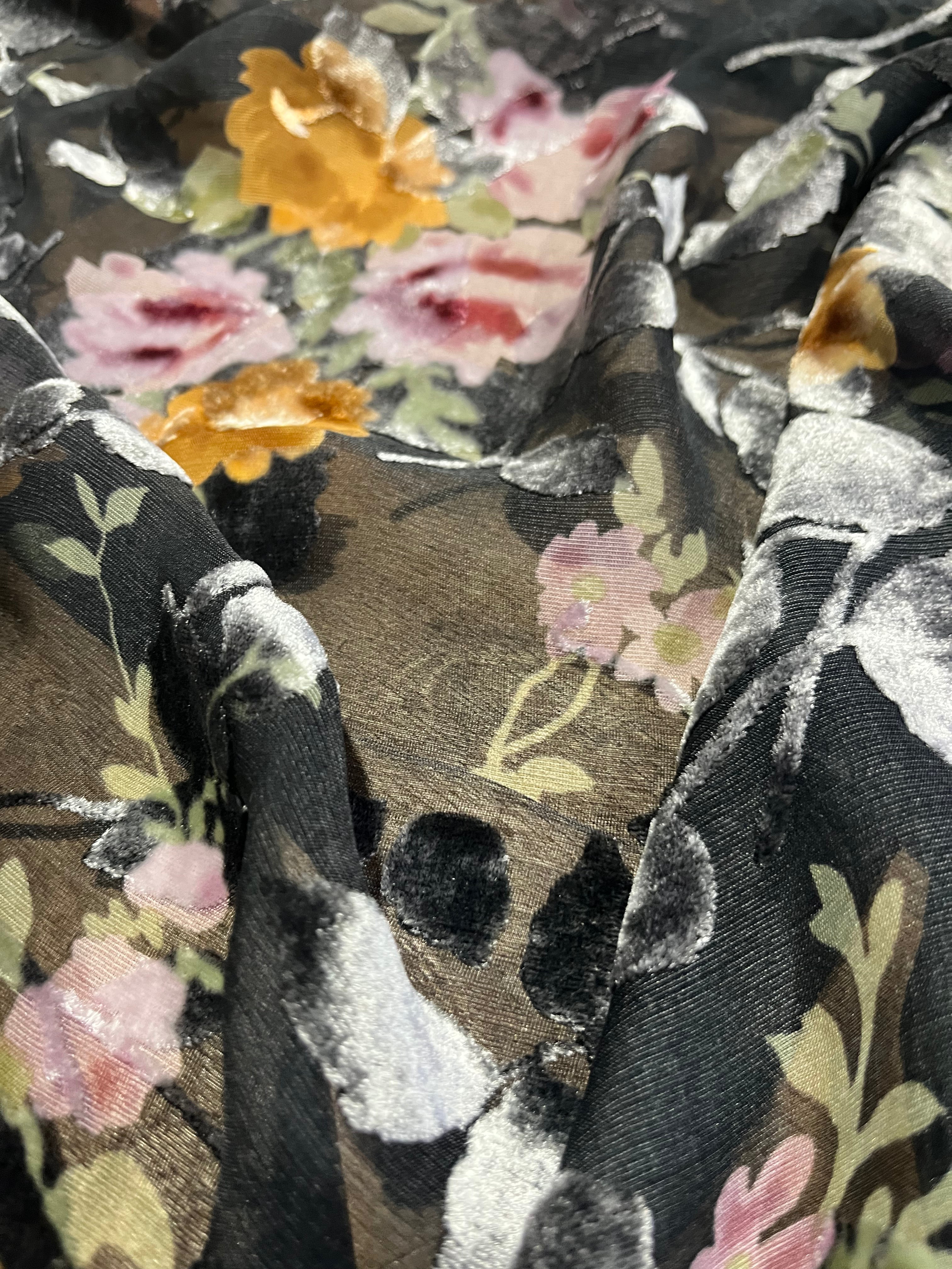 B01 velvet dévoré + print – Wasted Fabrics